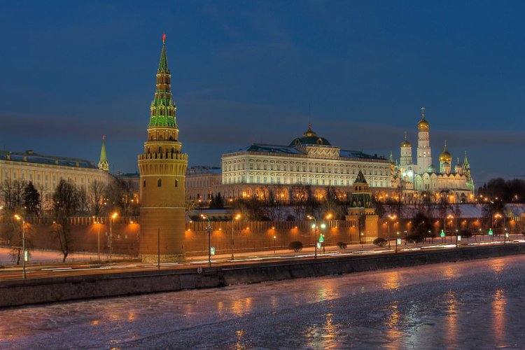 Kremlinul denunţă noi sancţiuni absurde ale UE împotriva Moscovei ...