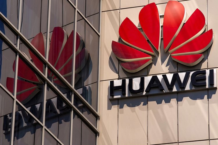 UE ia în considerare să interzică Huawei din construcția rețelelor 5G ...